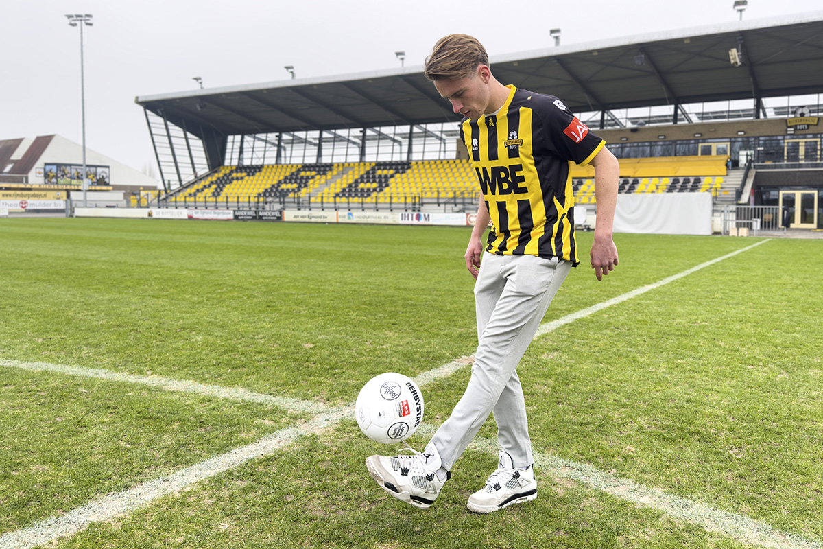 Eerste nieuwe aanwinst voor volgend seizoen: Steff van Rooijen ...