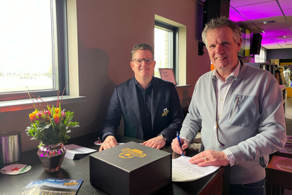 Ben Borst en Rijnsburgse Boys tekenen nieuw contract - Rijnsburgse Boys