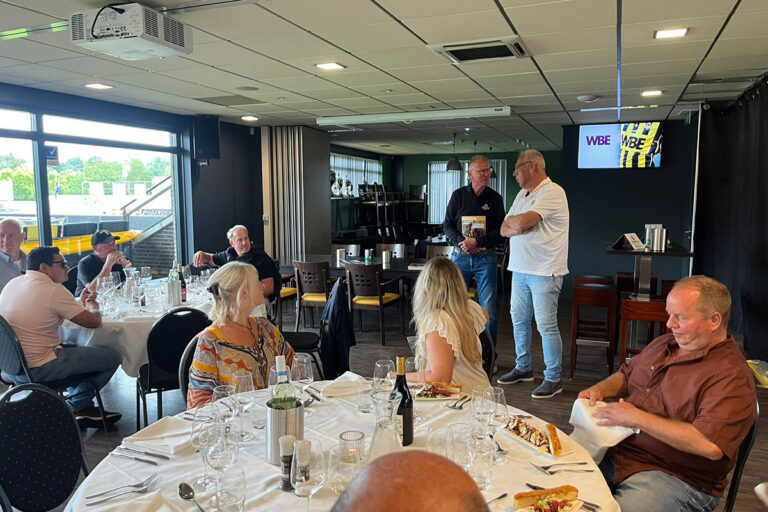 Ben Borst en Rijnsburgse Boys tekenen nieuw contract - Rijnsburgse Boys